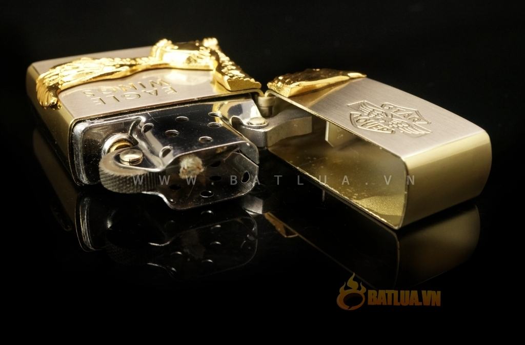 Bật lửa STAR EAGLE WINGS chim đại bàng ôm xung quanh sườn bật lửa